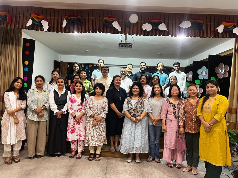 Home | Endeavour Global School